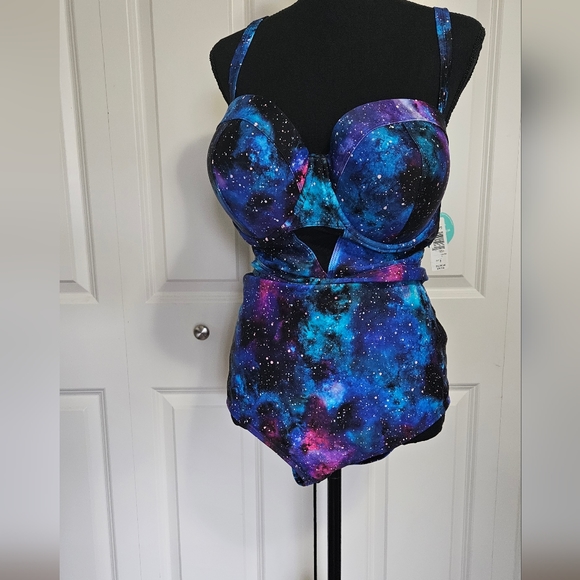 torrid | Swim | Nwt Torrid Vixen Galaxy One Piece Swim With Multiway ...